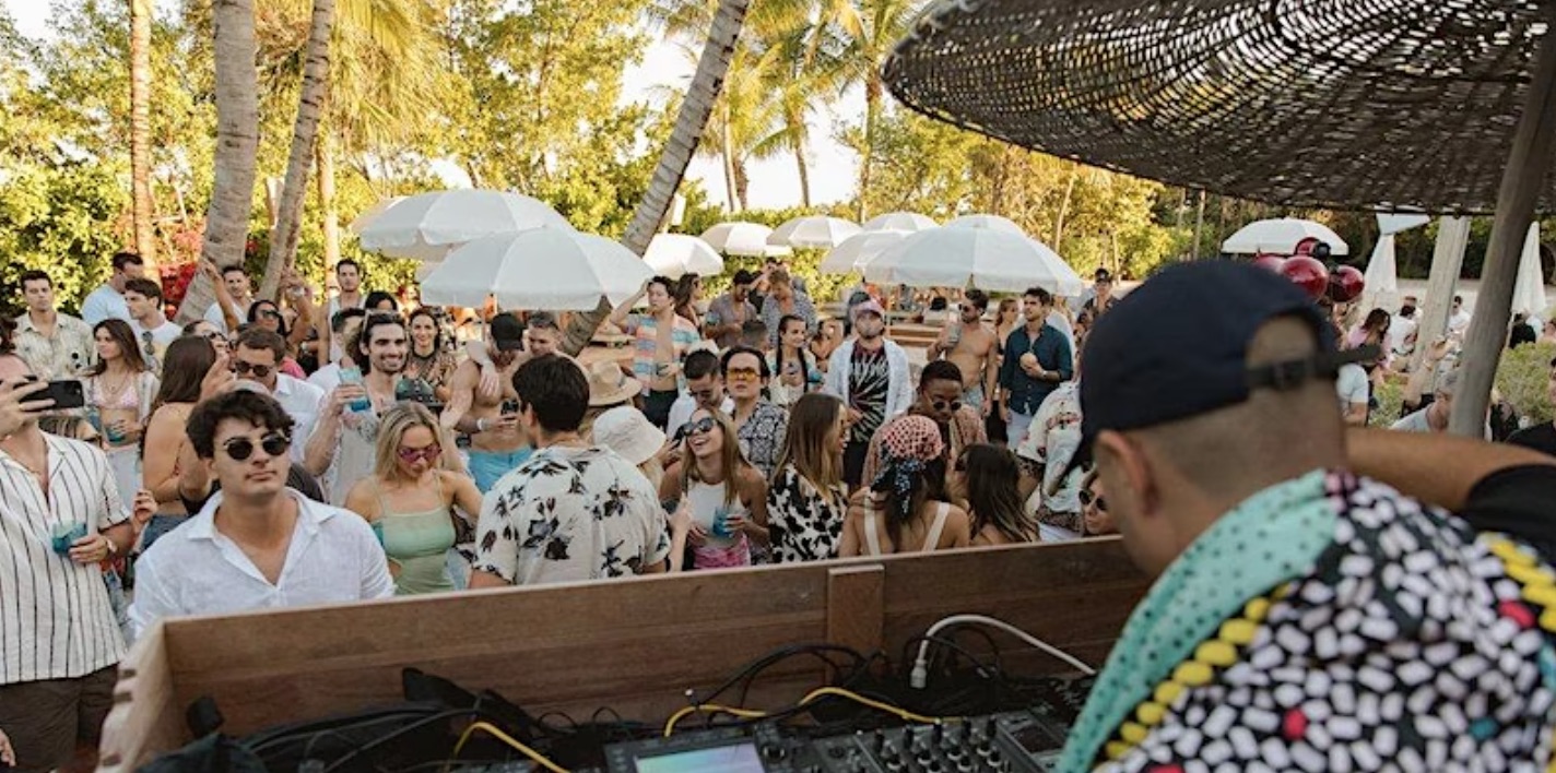 Live Beats – 1 Beach Club 10/10/22 – The Soul Of Miami