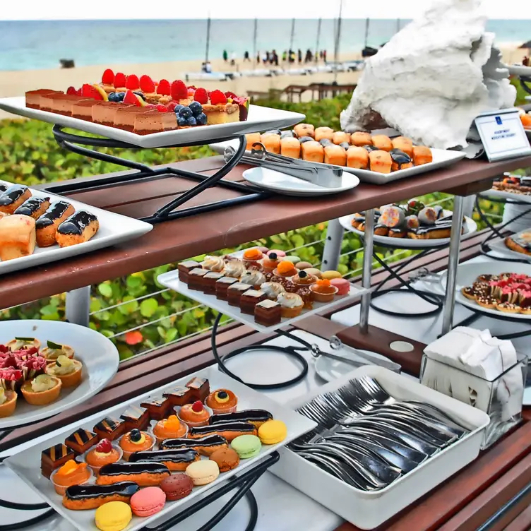 Thanksgiving at Marriott Harbor Beach Resort 11/28/24 – The Soul Of Miami